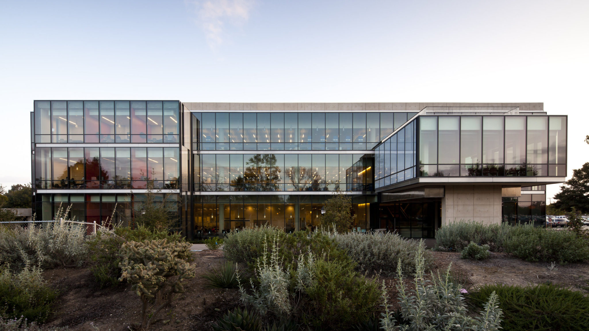 Golden West College, Learning Resource Center - Steinberg Hart