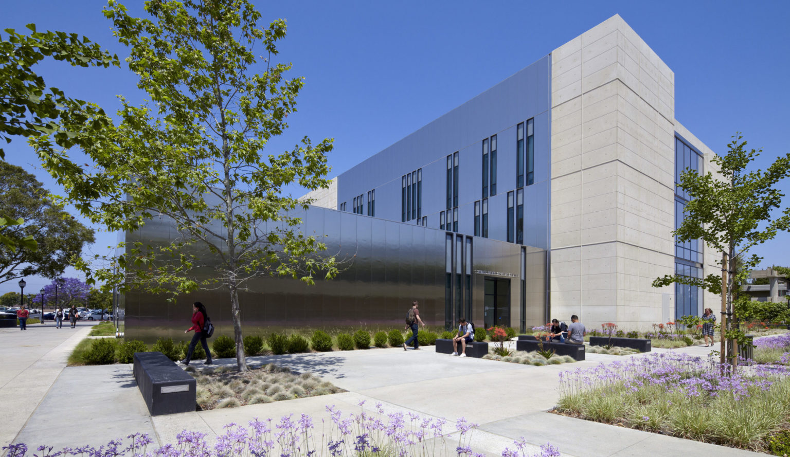 Golden West College, Learning Resource Center - Steinberg Hart