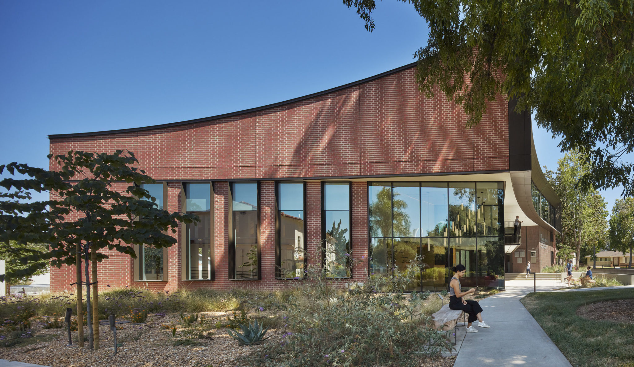 University of La Verne, The Ludwick Center - Steinberg Hart